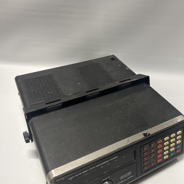 Radio Shack Realistic Pro-2002 50 Channel Programable Police Scanner ...