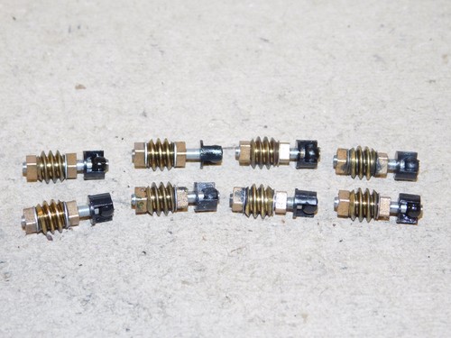 Athearn HO Parts Lot of 8 Diesel Locomotive Worm Gears w/ Thin Plastic ...