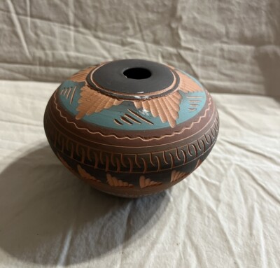 Vintage Carved 4” Wide Pottery Vase - signed Maggie Begay Navajo 1998 ...