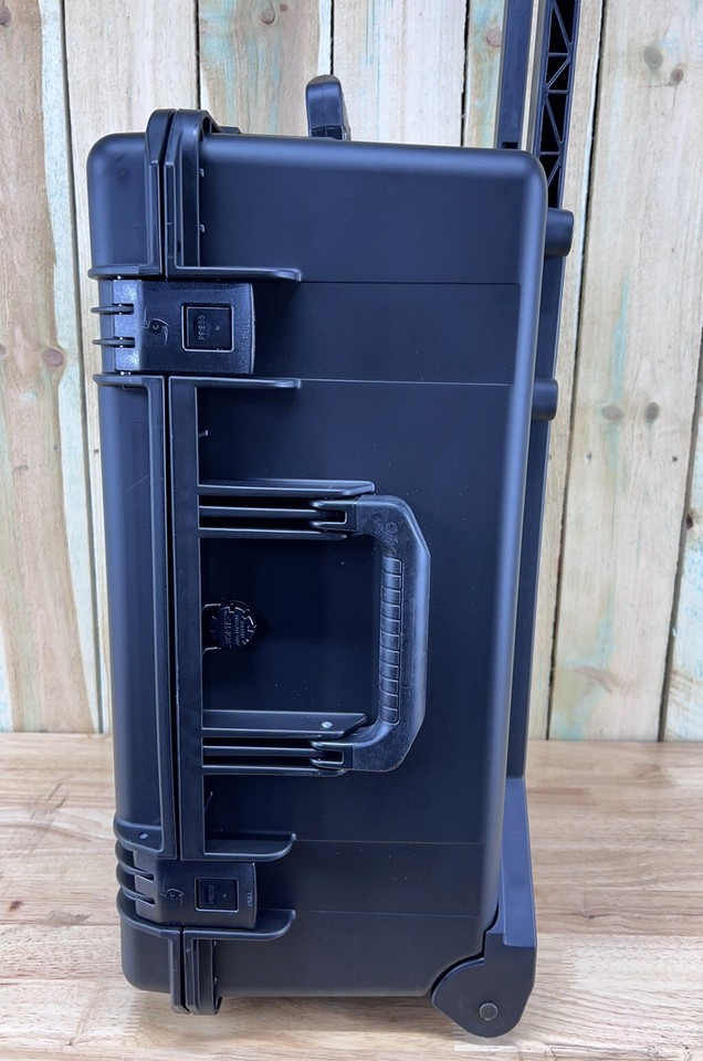 Pelican IM2720 Storm Waterproof Rolling Case Brand New NIB Free UPS ...