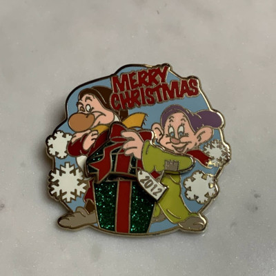 Grumpy and Dopey Merry Christmas DIsney Trading Pin | eBay