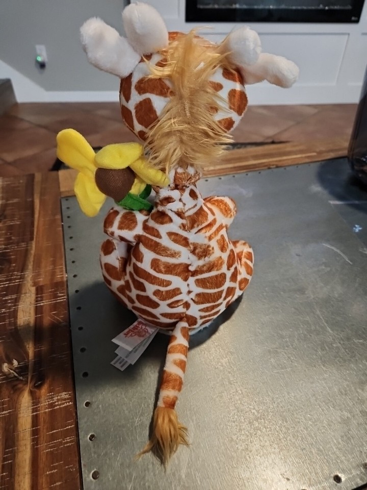 Cuddle Barn Animated Singing Giraffe Sings YOUR LOVE IS LIFTING ME ...
