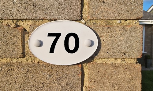 HOUSE NUMBER PLAQUE DOOR GATE - GREY WITH ANY BLACK NUMBERS - MAXIMUM 3 ...