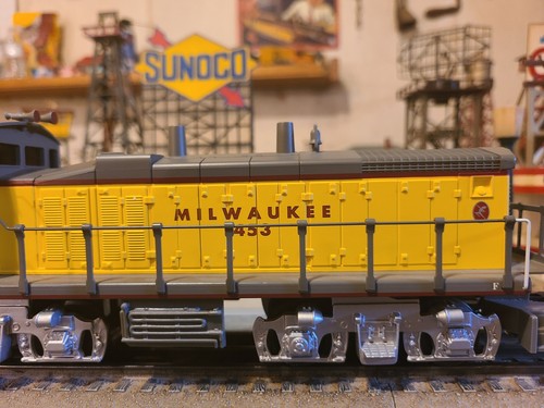 K-LINE-LIONEL MILWAUKEE ROAD MP-15 Diesel Loco in Box Serviced & Ready ...