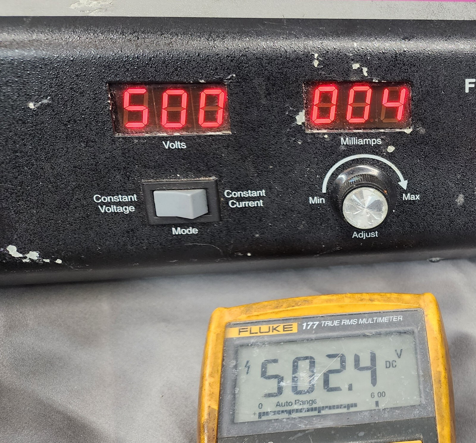 FISHER BIOTECH 500VDC 500MA ELECTROPHORESIS SYSTEM MODEL FB135 POWER ...