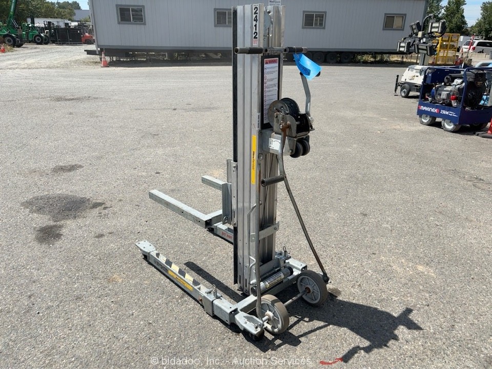 2017 Sumner 2412 12' Portable Material Contractor Lift Hoist 450 lbs ...