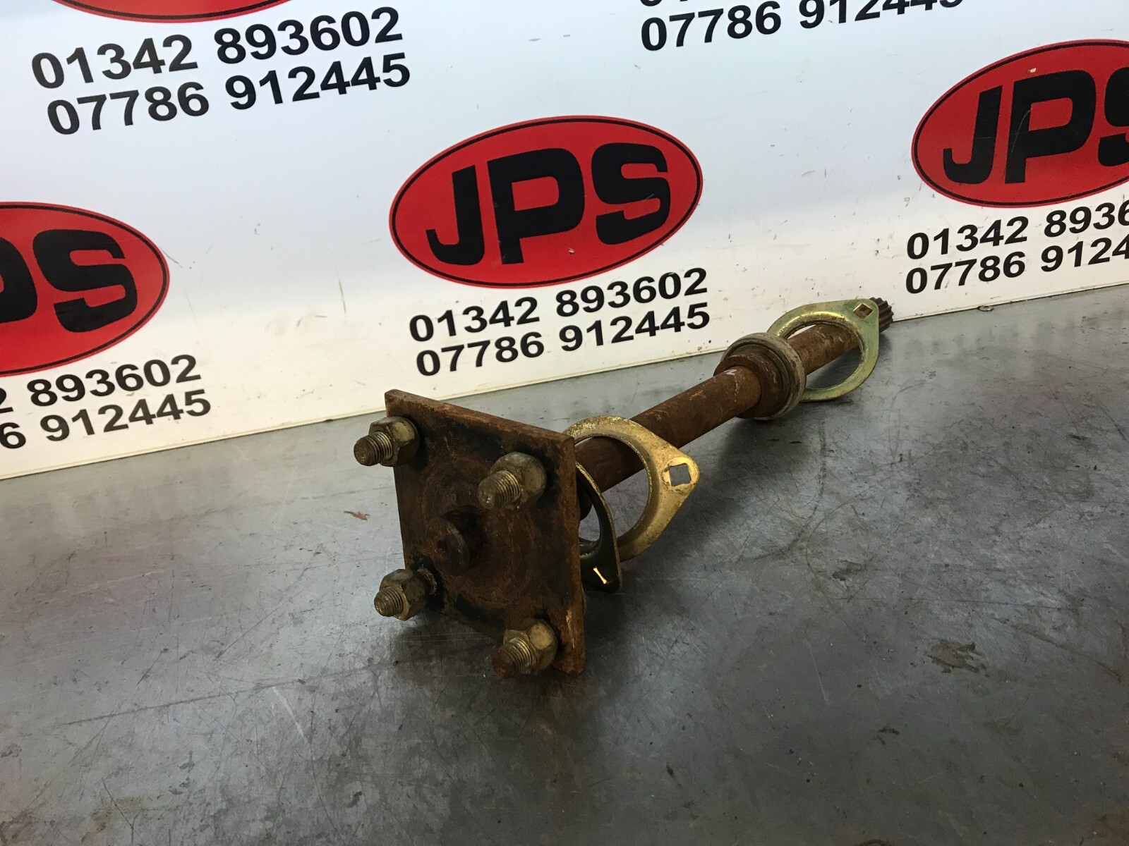 N/s drive shaft / 4 stud hub X John Deere 1200A Sand bunker rake....£50 ...