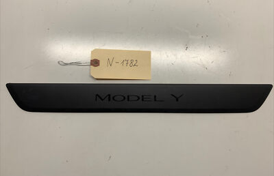20-22 TESLA MODEL Y FRONT RIGHT SIDE DOOR SILL SCUFF PLATE COVER TRIM ...