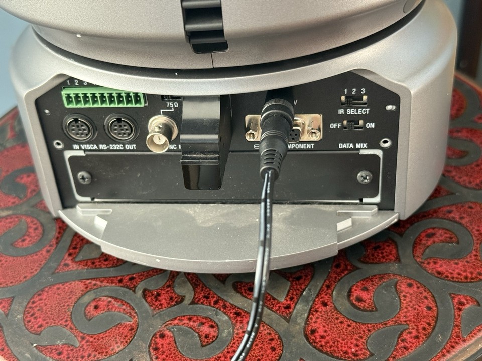 Sony BRC-H700 HD 3CCD Color Video Camera PTZ W Carl Zeiss Lens , Works ...