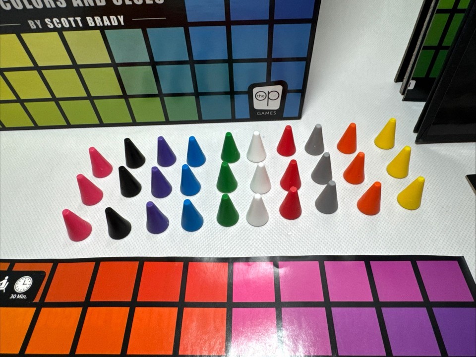 HUES and CUES - Vibrant Color Guessing Board Game for 3-10 Players Ages ...