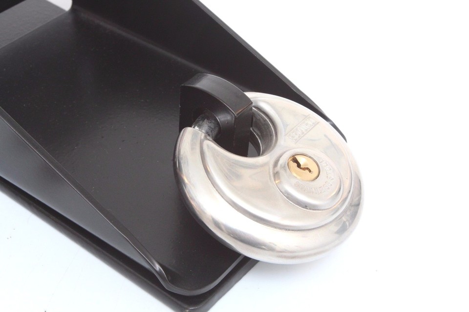 BLACK 6030 Garage Door DEFENDER Security Lock + 70mm Discus Padlock ...