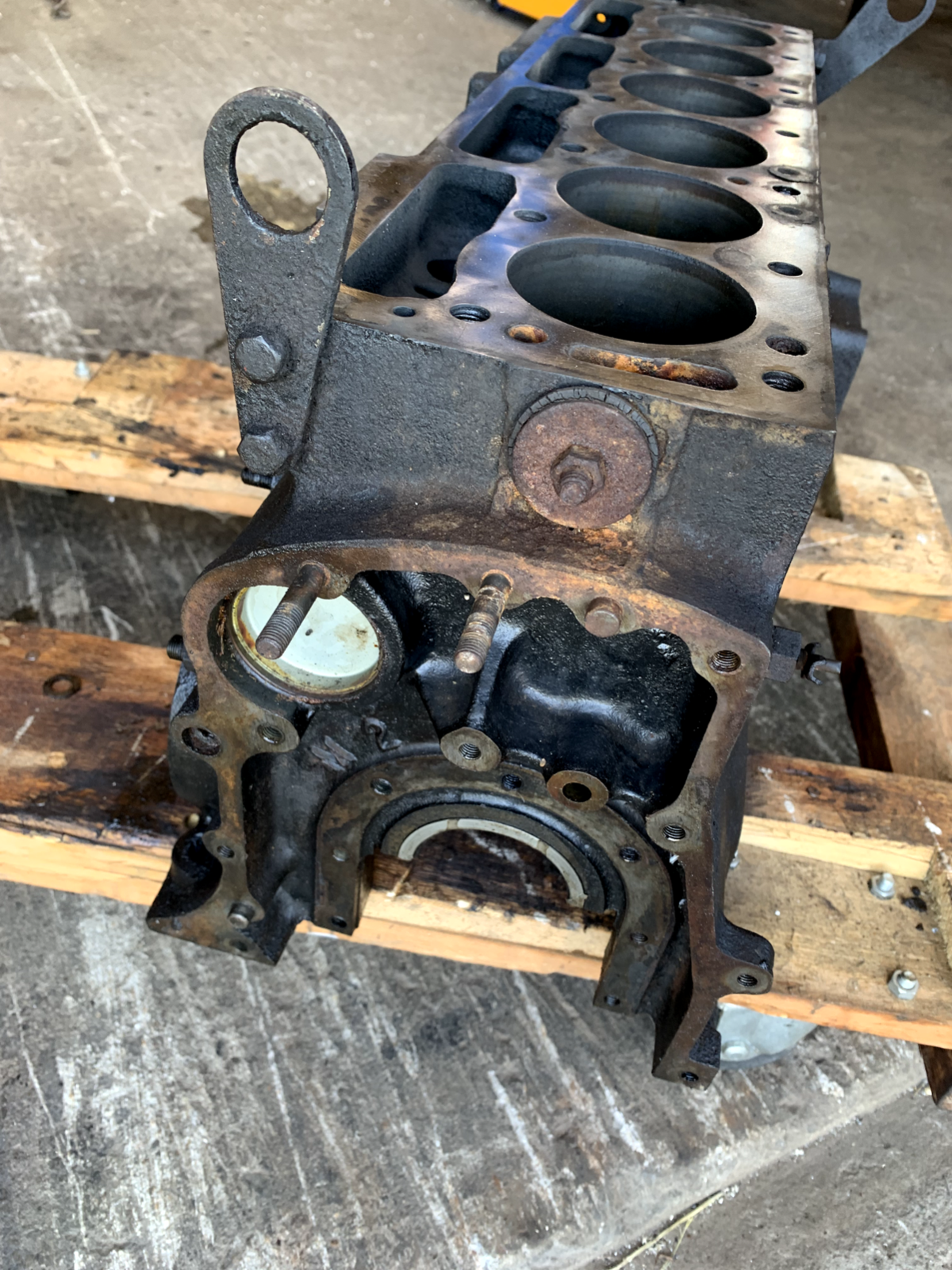 Triumph TR6 • Original Bare Engine Block. Stamped #CC31663HE. Used ...