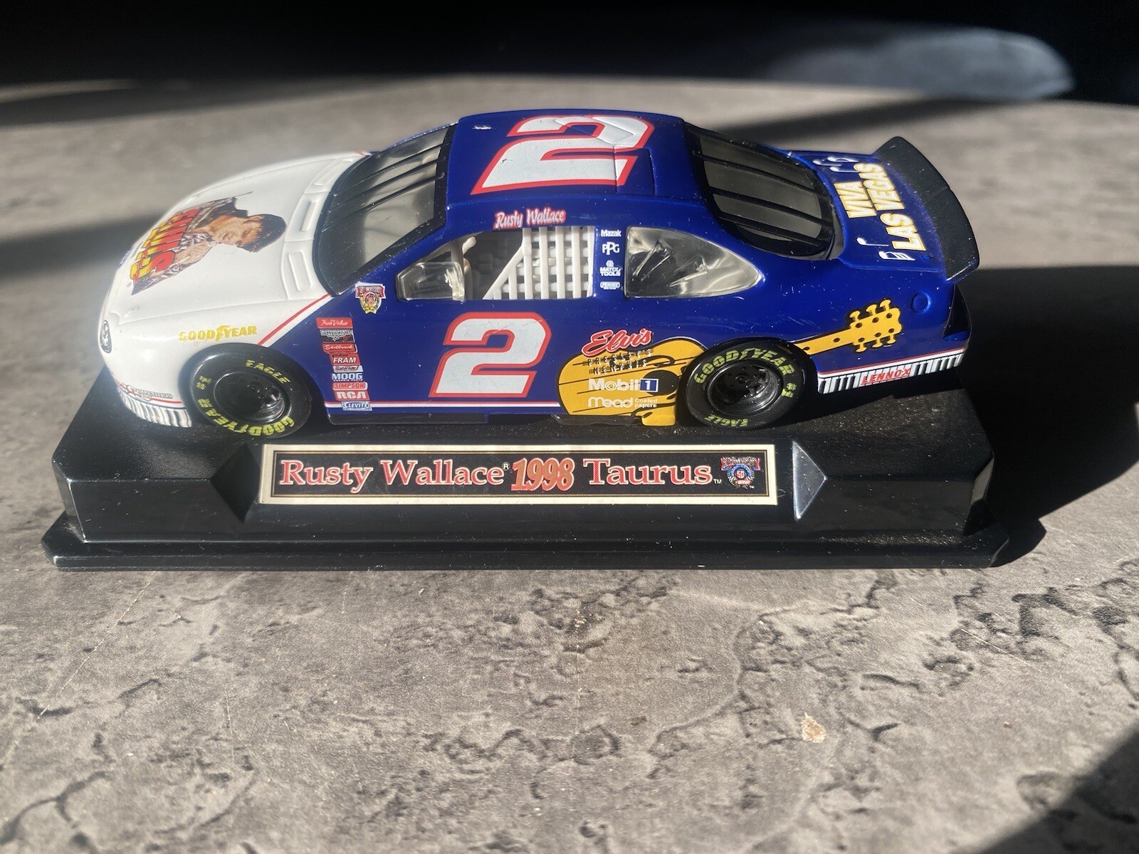#2 Rusty Wallace Elvis Viva Las Vegas 1998 Ford Taurus 1:43 Diecast Car ...