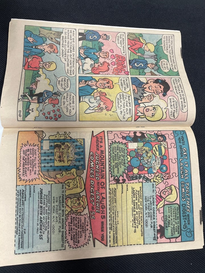Archie comics ARCHIES GIRLS BETTY & VERONICA #322 (1983, CANADIAN PRICE ...