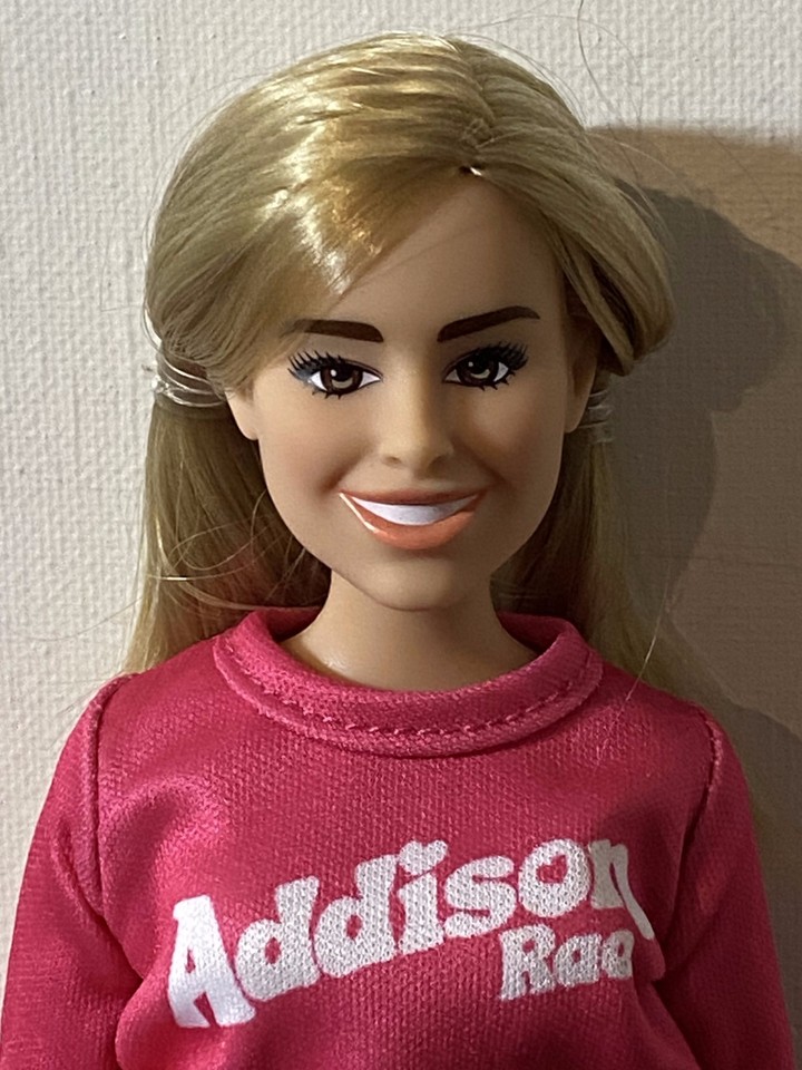 ADDISON RAE Fashion Doll - Original Complete Outfit - TikTok Influencer ...