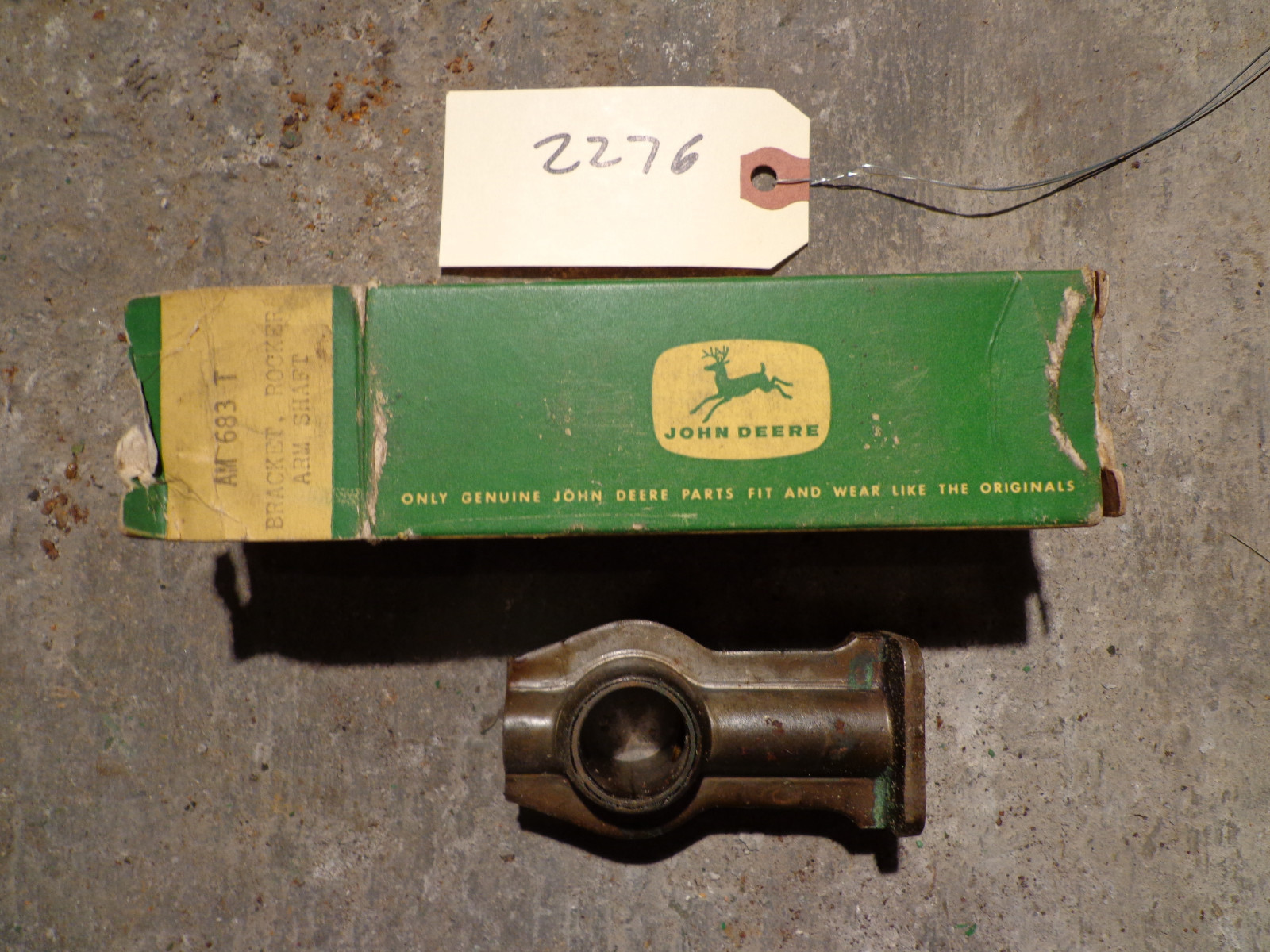 John Deere 320 330 40 420 430 rocker arm shaft bracket AM863T NOS | eBay