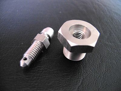 STAINLESS STEEL CALIPER INSERT / HOLDER AND BLEED NIPPLE FITS BREMBO ...