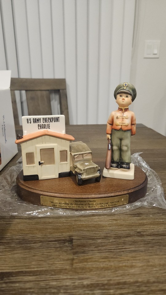 Hummel Figurine #332 CHECKPOINT CHARLIE Limited Edition 7,210/20,000 | eBay