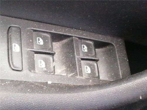 INTERRUPTEUR D'ALIMENTATION VITRE AVANT GAUCHE - - Skoda Rapid 2019 ...