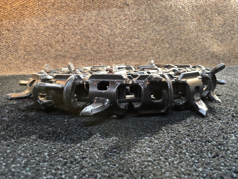 Ditch Witch D35K Trencher Chain Shark II Teeth 34 Link/Station, 10 FT, Black | eBay