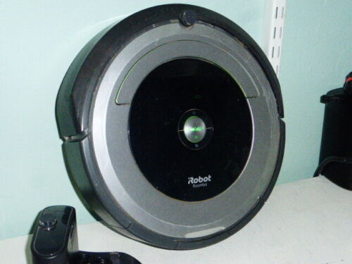 iRobot Roomba 690 Smart Robot Vacuum With WiFi Connectivity Self ...