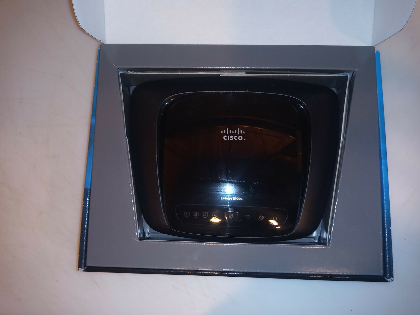 Linksys+E1000+300+Mbps+4-Port+10%2F100+Wireless+N+Router for sale ...