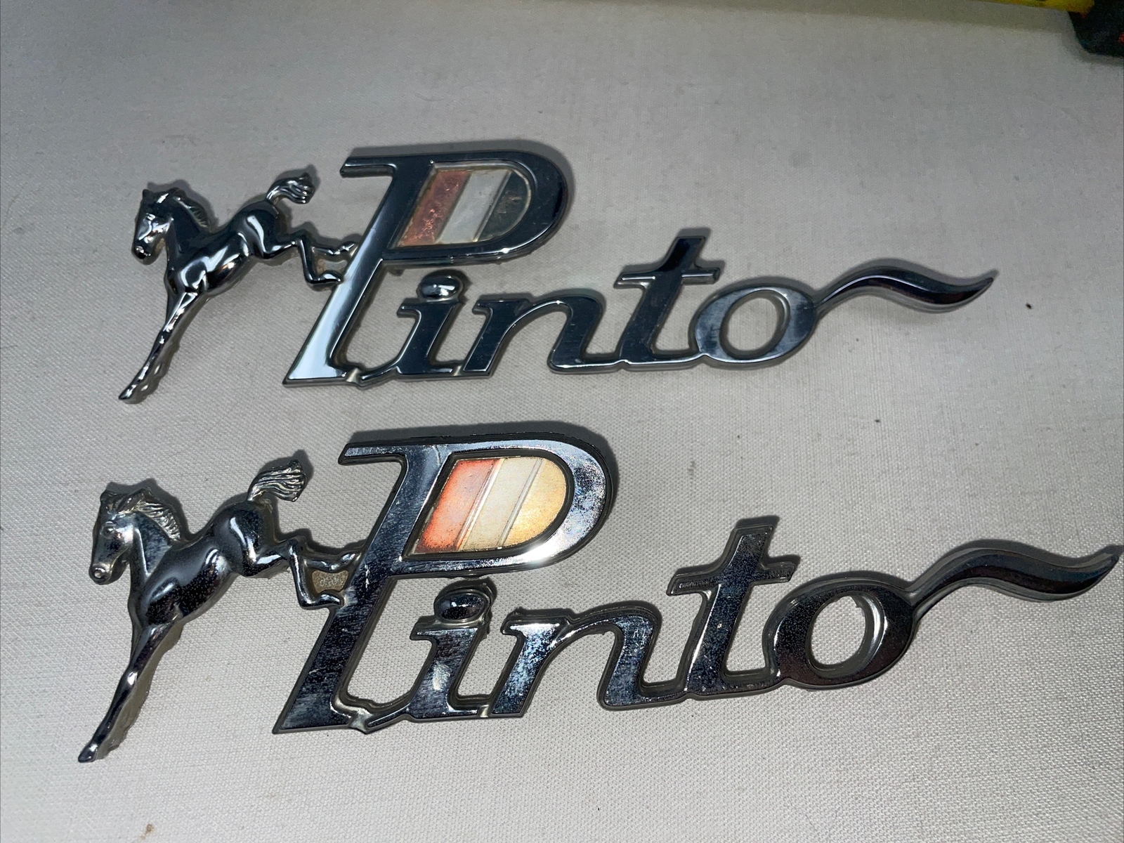 1971 1972 1973 1974 Ford Pinto FENDER or TRUNK 'PINTO' EMBLEM NAME ...