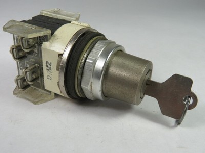 Allen-Bradley 800T-N231KK4B 4-Pos Cylinder Lock Switch 2NO 2NC D018 Key ...