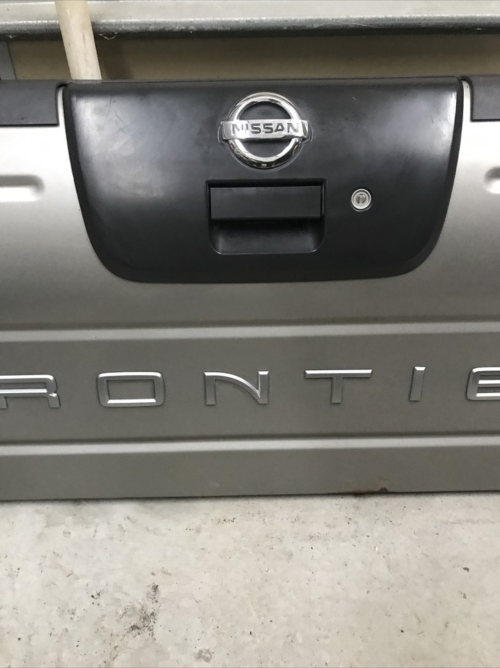 2001-2004 Nissan Frontier tailgate tail gate Gold Champagne OEM | eBay