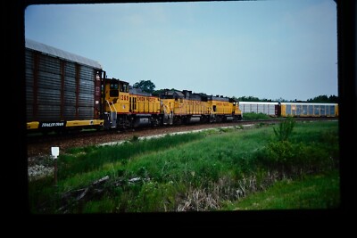 Railroad Slide - Union Pacific #1369 #2247 Locomotive Switching Auto ...