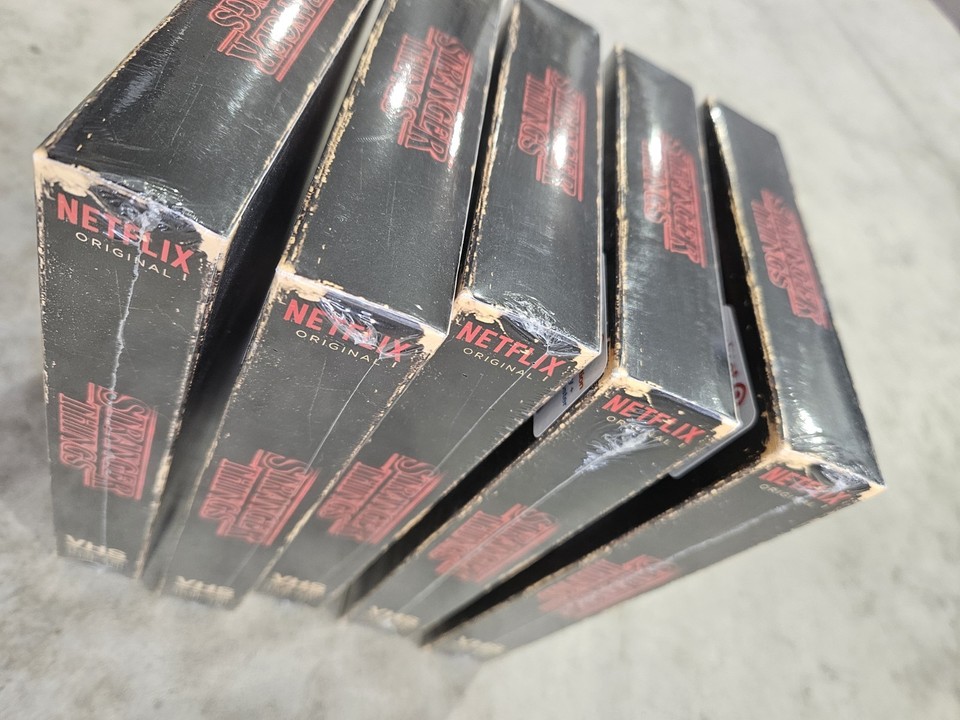 (5) Season 1 Stranger Things 4-Disc Blu-Ray DVD Poster Target Exclusive ...