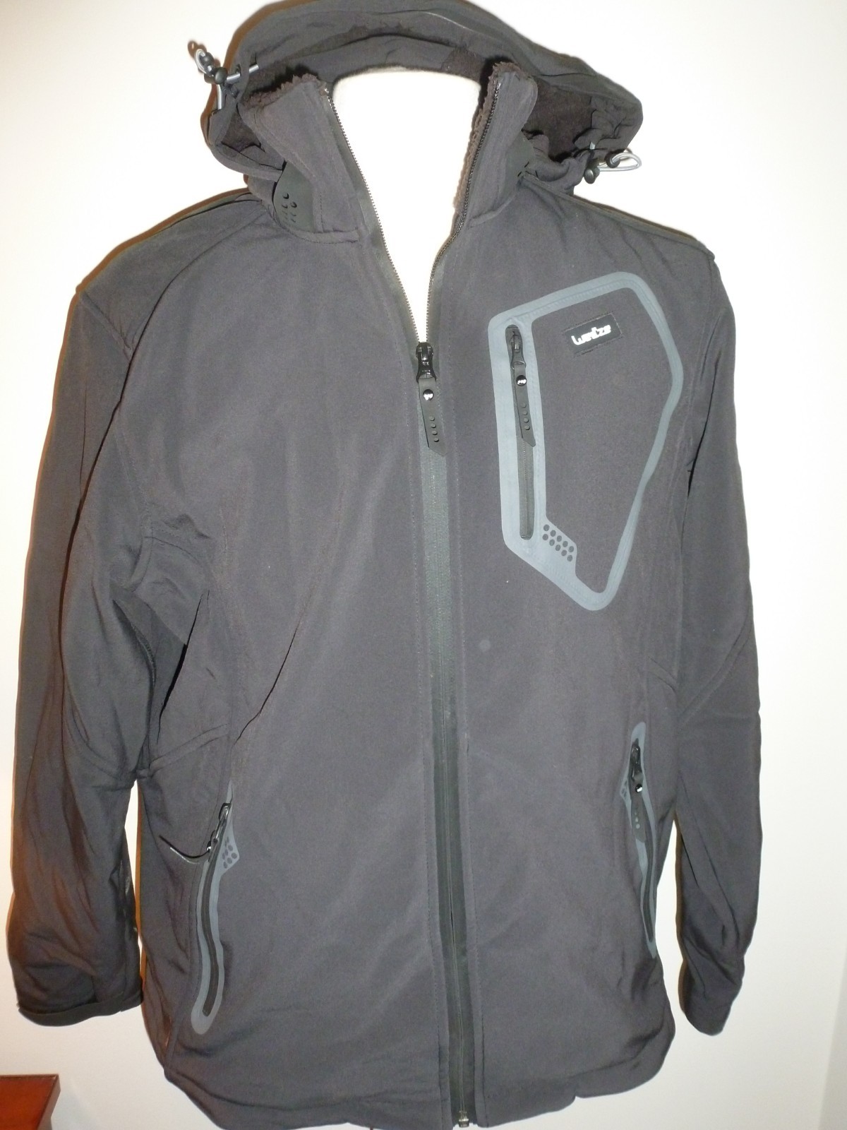 Wed'ze Men's Ski Jacket w Hood, Black, Small | eBay