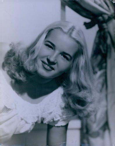 1946 Young Beauty Vicki Benson Actress Press Photo | eBay