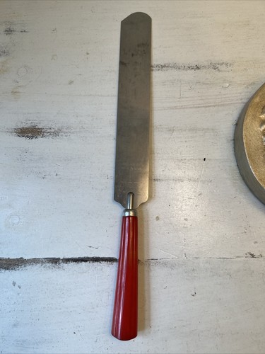 Frosting Icing Spatula with Red Bakelite Handle Farmhouse Kitchen ...