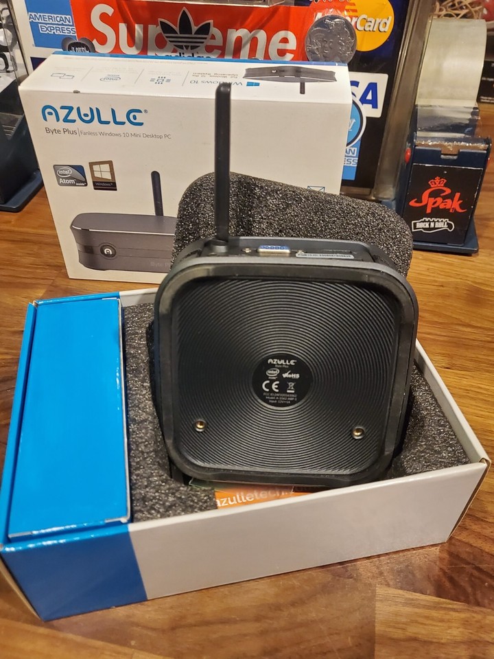 Azulle Mini PC Byte Plus 2GB RAM Intel Atom 1.84GHz 32GB Fanless ...