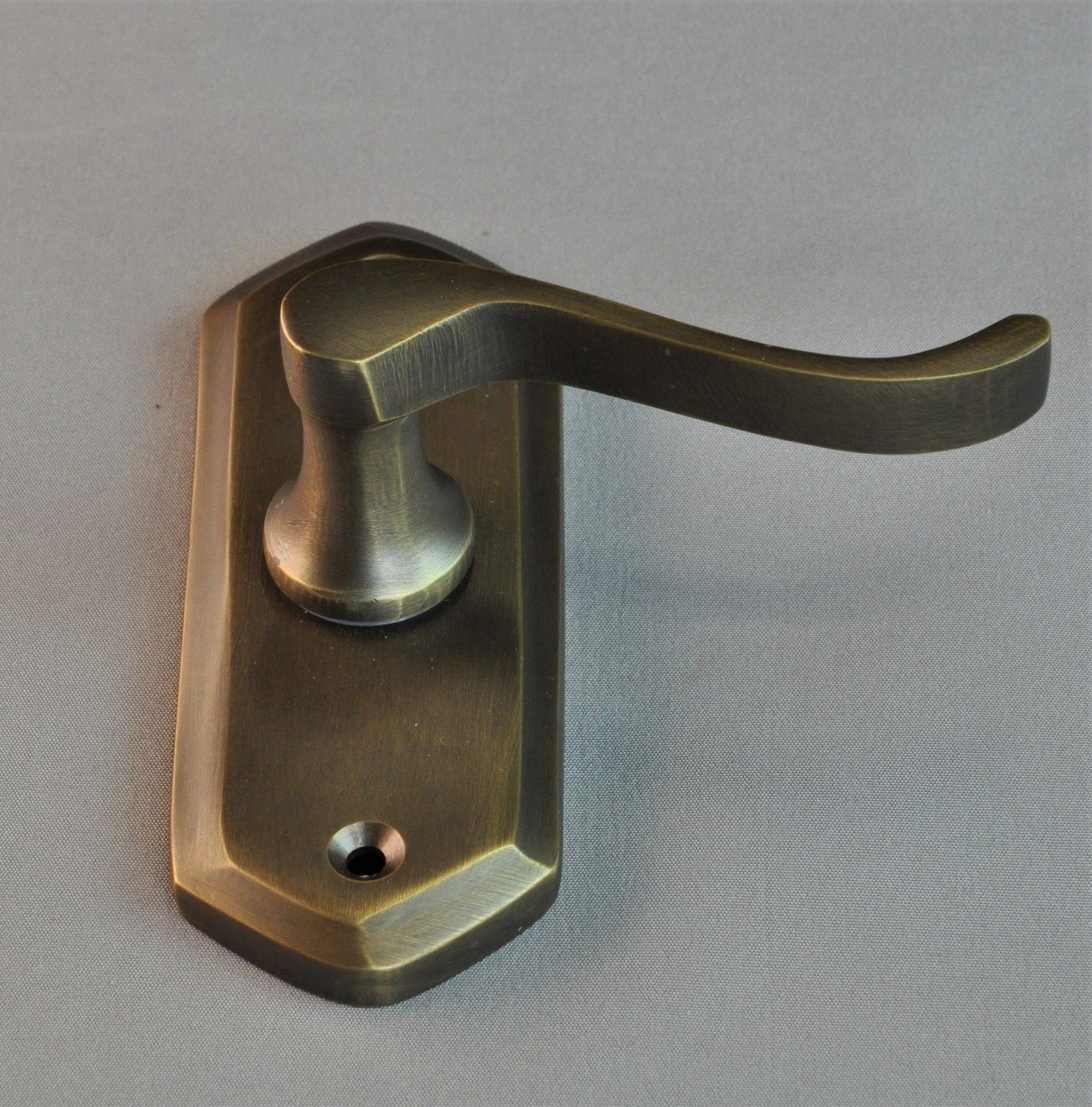 FLY SCREEN DOOR LATCH-SIX finishes-locking solid brass-VINTAGE-lock ...