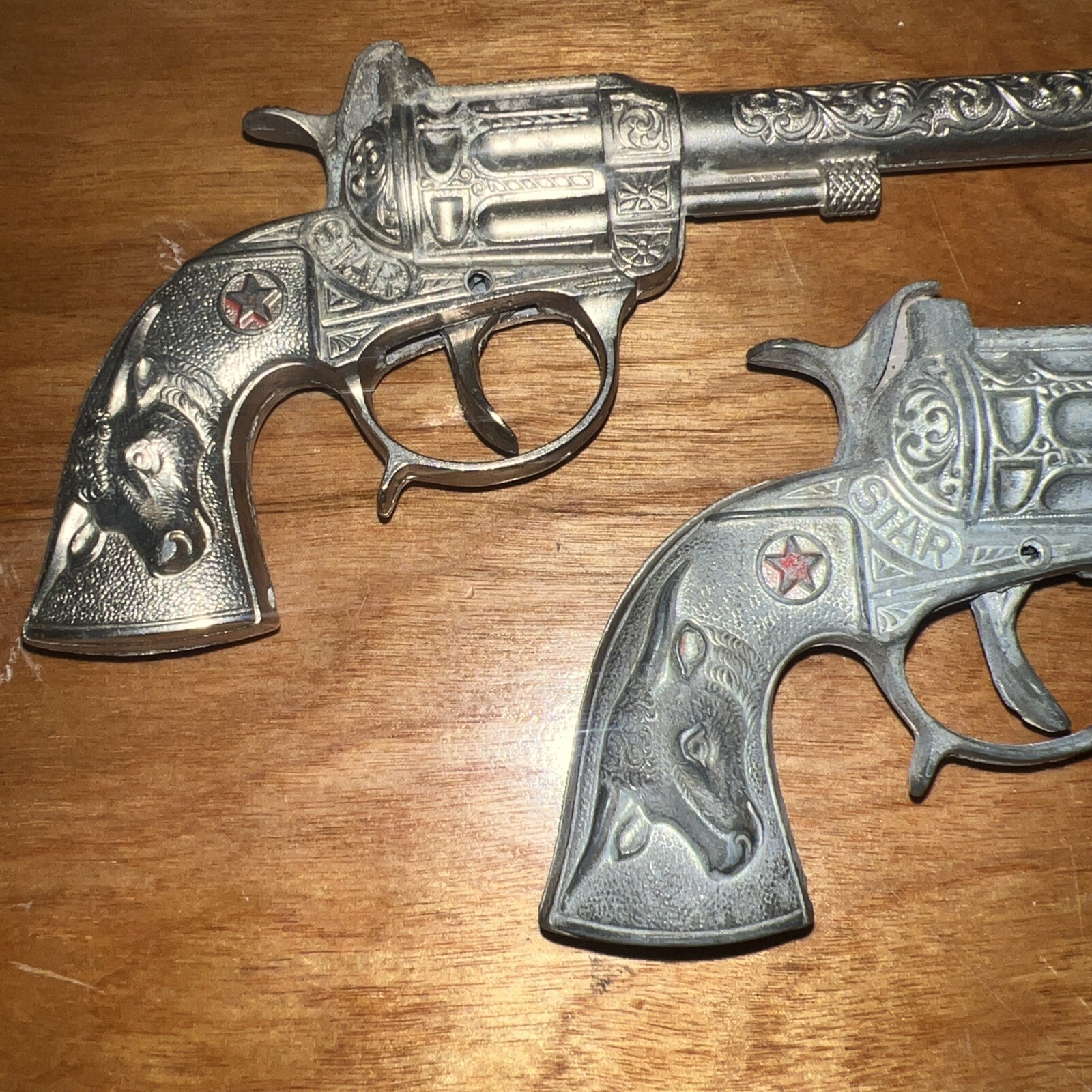2 Vintage Star Toy Revolver Cap Gun Diecast Metal with Red Star & Bull ...