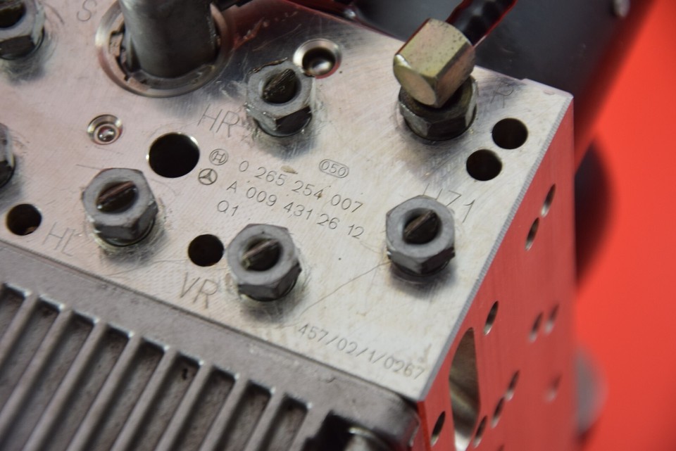 G1 03-06 MERCEDES E320 UPDATED ABS BRAKE ANTI LOCK HYDRAULIC PUMP ...