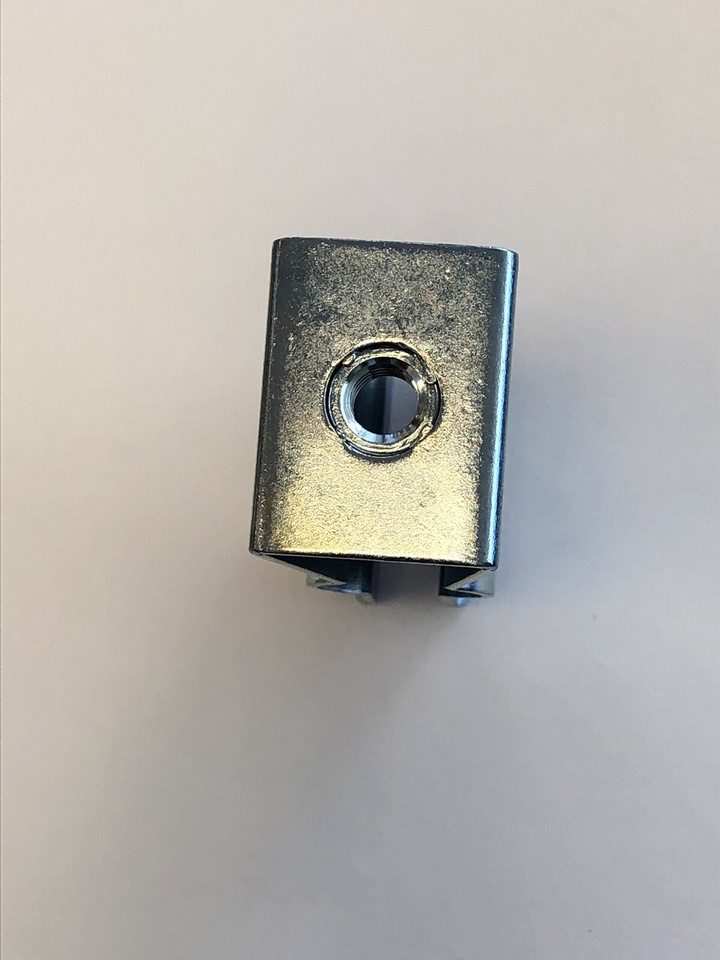 Graco 15c797 Swivel Bracket For Graco Texture Sprayer | eBay