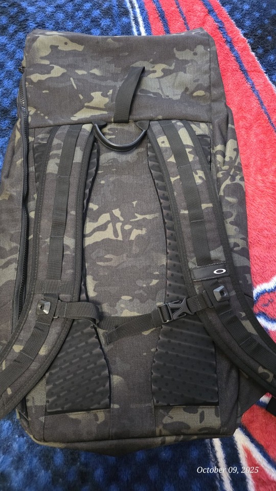 Oakley Voyage 23L Roll Top MultiCam Backpack | eBay