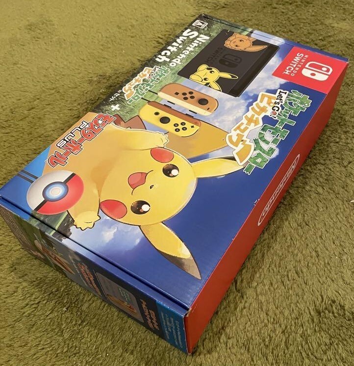 Nintendo Switch Pikachu Edition Pokemon Let's Go! Pikachu + Poke Ball ...