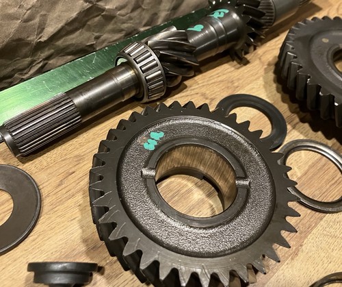 2000 VW 02J 5-Speed Man Gearbox Input Shaft 1st 2nd Gears Large Teeth ...