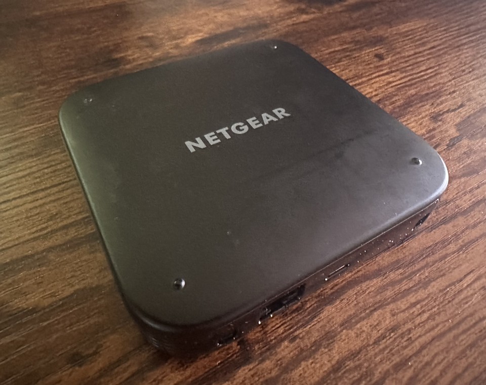 Netgear Nighthawk MR6500 M6 Pro WiFi 5G Hotspot Router (AT&T/Unlocked ...