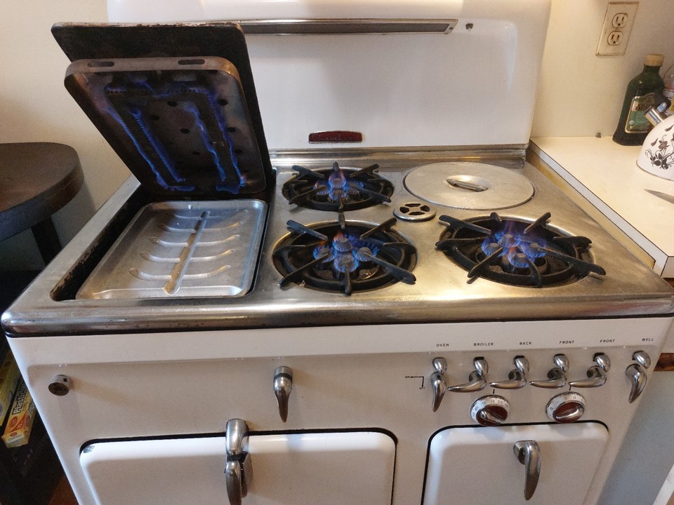 Working Chambers Gas Stove - "C" Series, White, excellent condition | eBay
