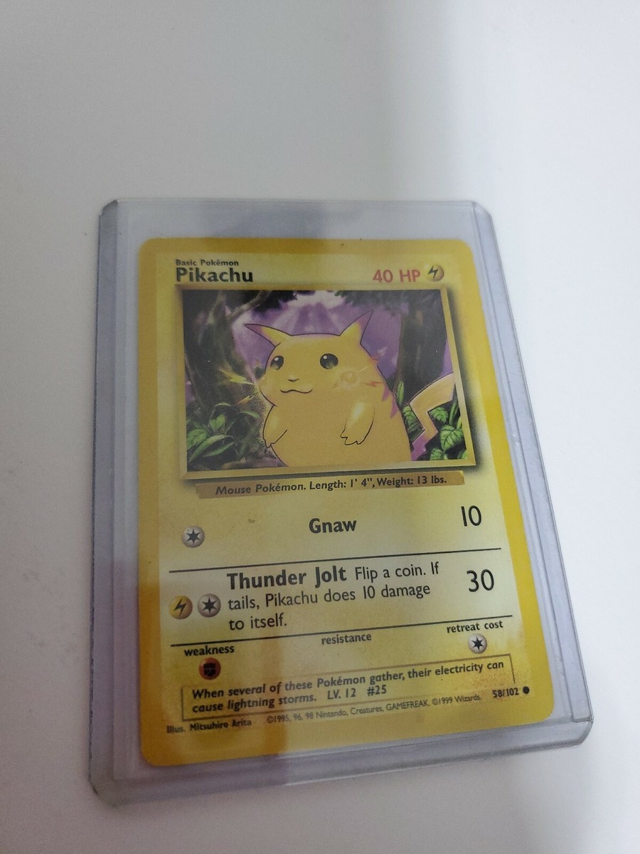 Pikachu Chúlra Dubh