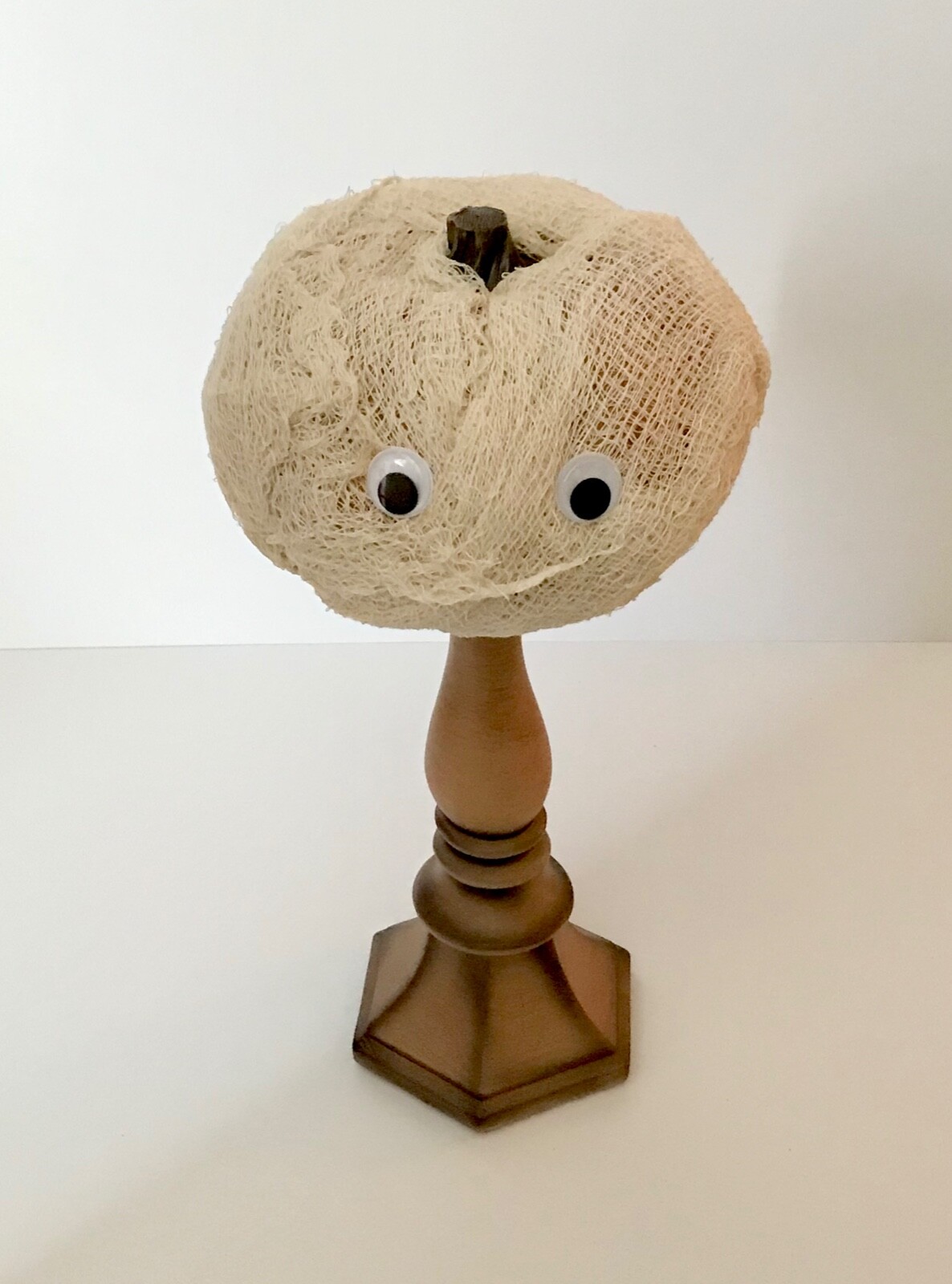 MUMMY HEAD PUMPKIN TALL CANDLESTICK HALLOWEEN PARTY DECORATION ...