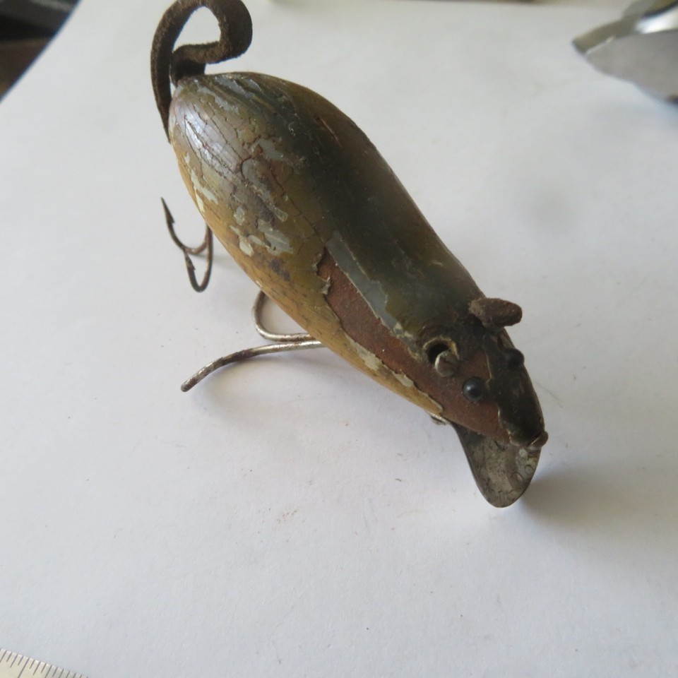 FISHING LURE HEDDON 2¾" WOOD MEADOW MOUSE L-RIG HOOK HANGERS GREEN ...