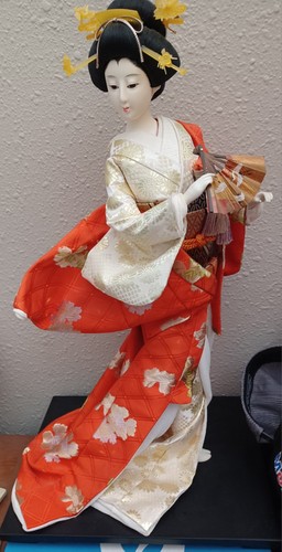 Vintage Japanese Geisha Doll holding Fans | eBay