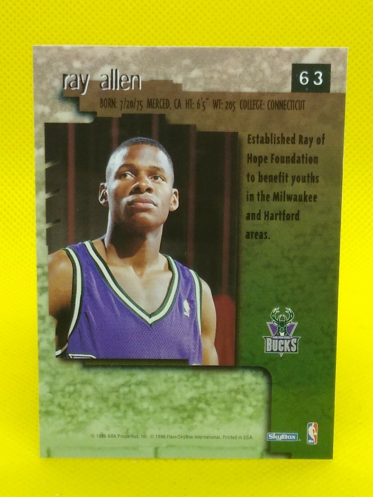 Ray Allen 1996-97 Skybox Premium ROOKIE #63 UCONN Huskies Milwaukee ...