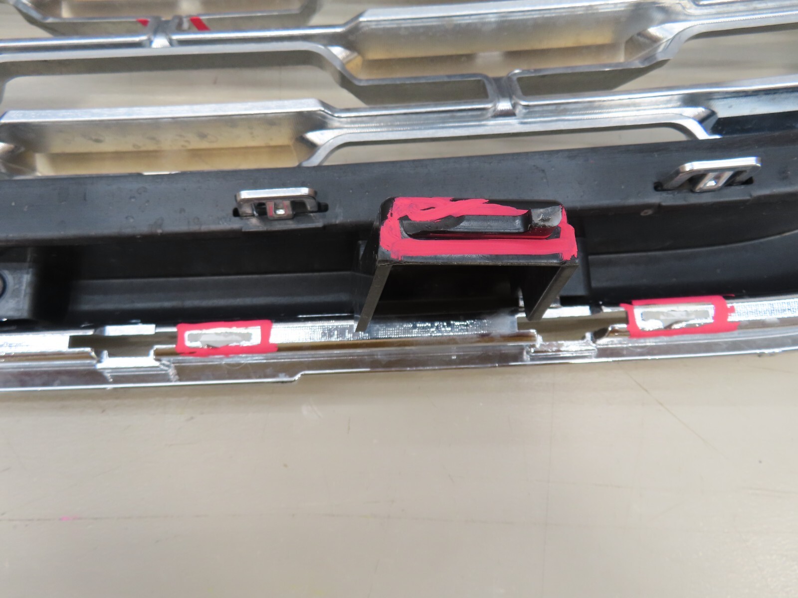 2018-2020 GMC YUKON XL DENALI FRONT UPPER BUMPER GRILLE GRILL OEM ...